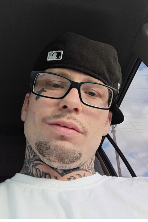 Orange County Deputy shot Friday morning, police still seeking suspect ...